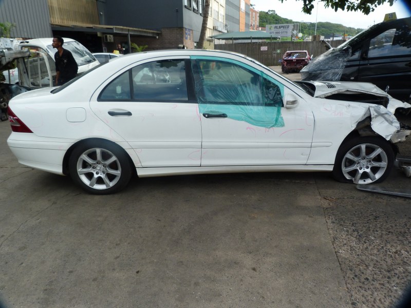 Mercedes C180K Classic W203 AT White STRIPPING FOR SPARES - Spares Boyz ...